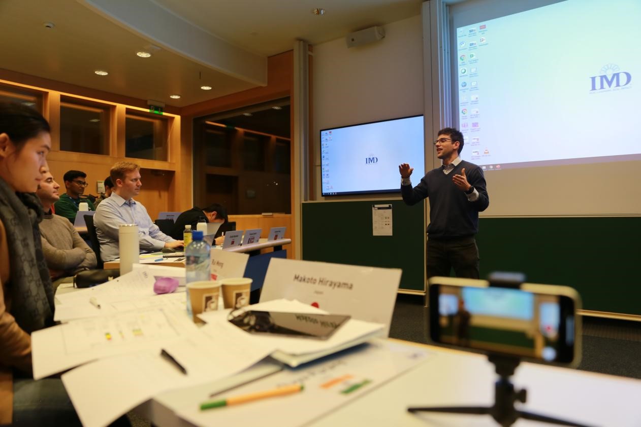 Public speech delivers impact - Toastmaster Event - IMD MBA Blog